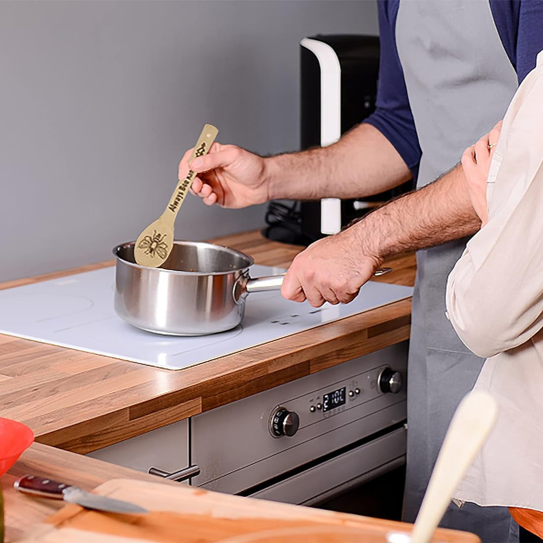 Beezzit - Your Premier Bee Merchandise Store | Unique Bee-Themed Gifts